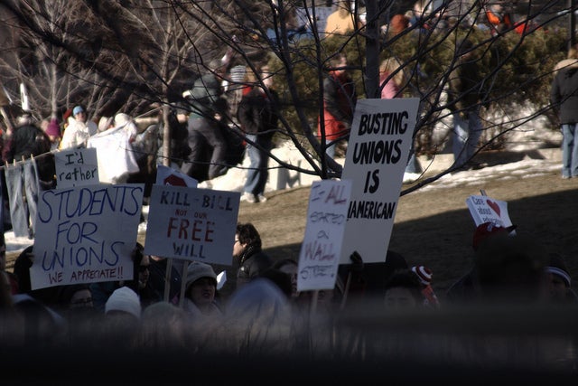 Dane County Board Extends Union Contracts - WPR
