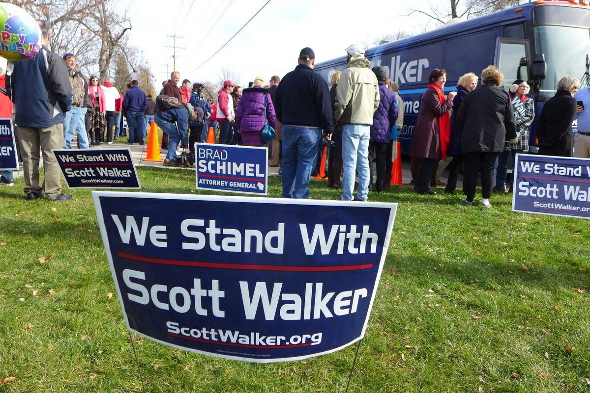 Walker Makes Campaign Stop In Hometown On Sunday - WPR