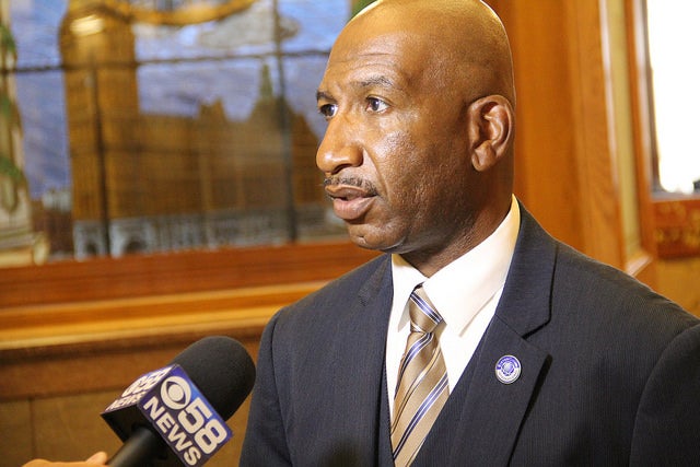 Opponents Of Milwaukee Streetcar Project Look To Stymy Proposal By ...