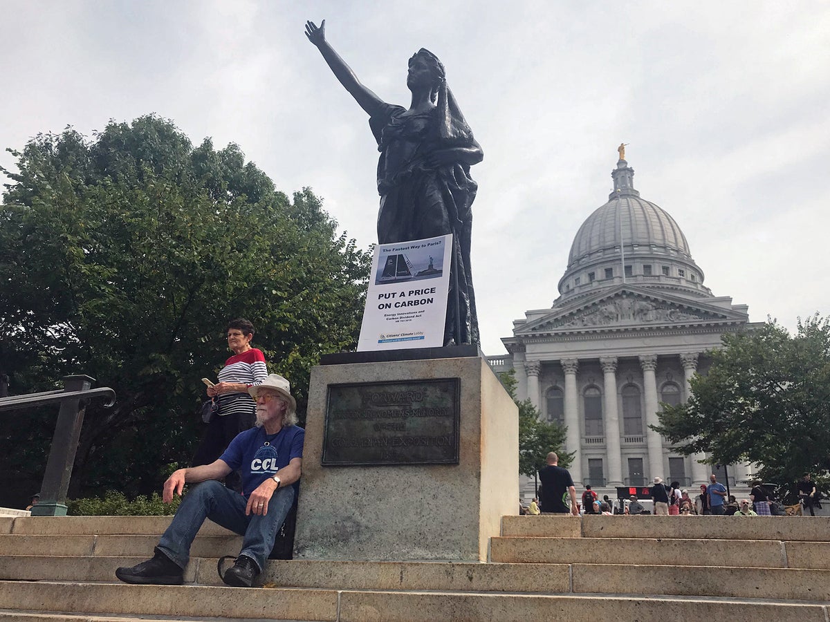 Youth, Adults In Wisconsin Strike Against Climate Change - WPR