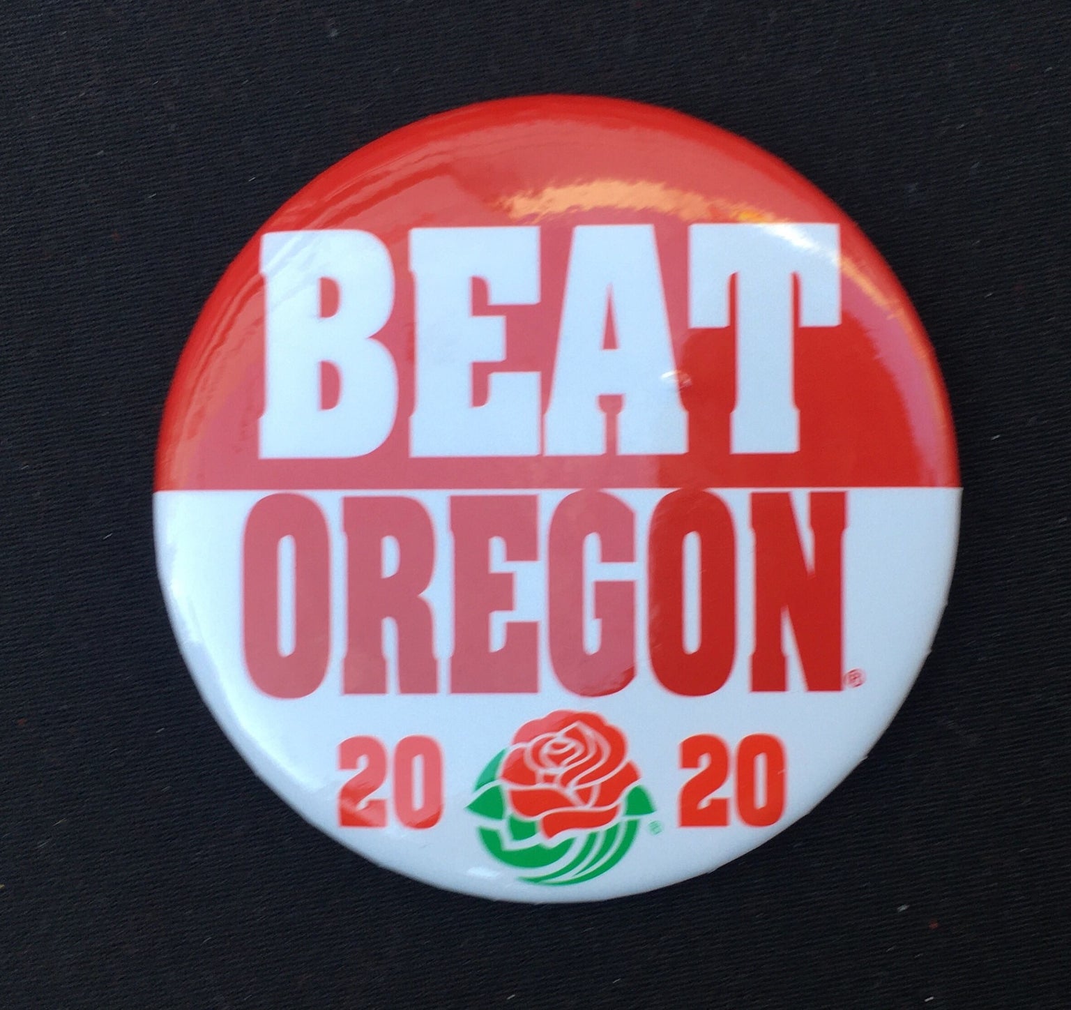 Wisconsin Fans Turn Downtown LA Red Before Rose Bowl - WPR