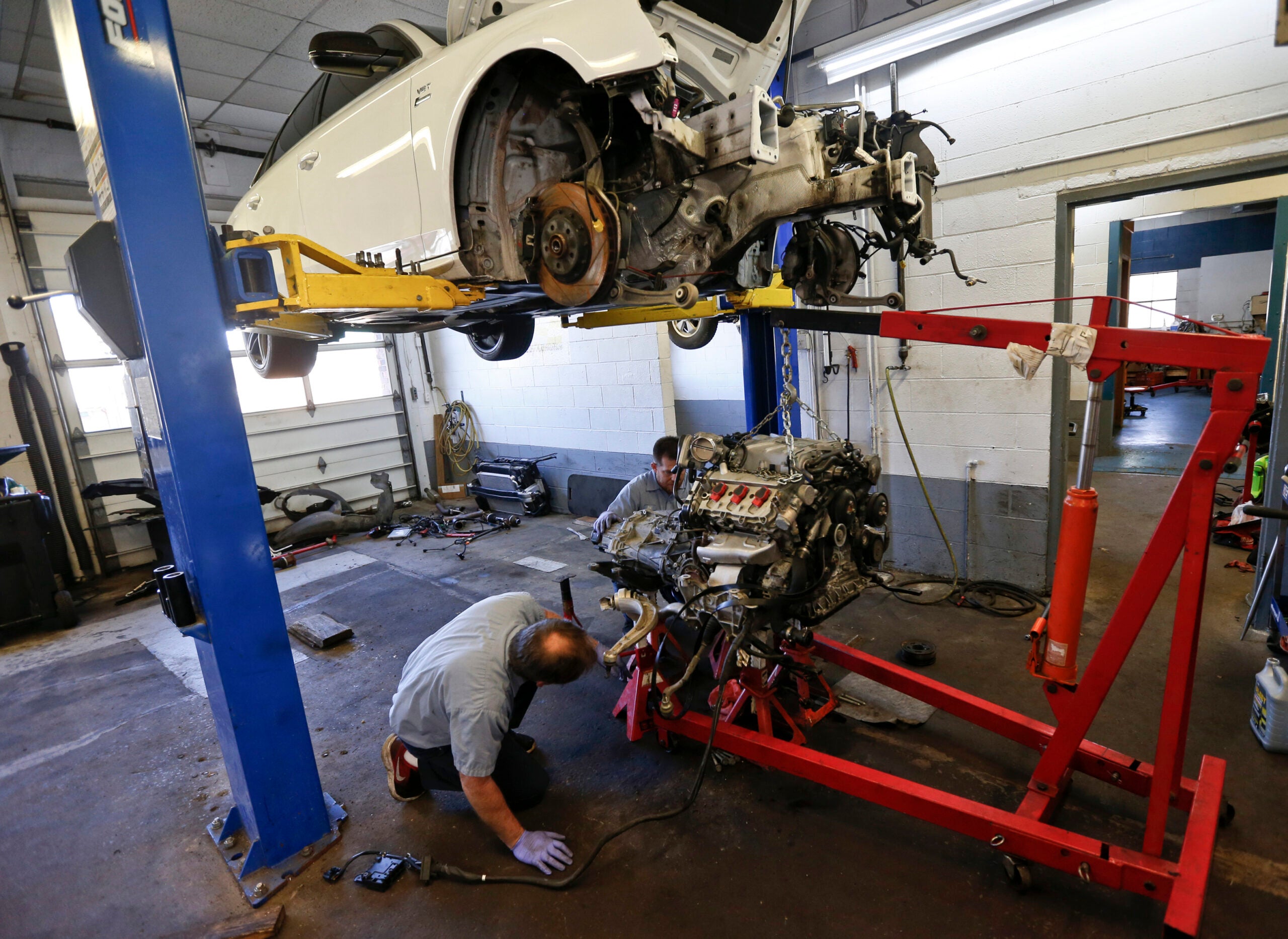 Vehicle Maintenance: Oil Change 101 - WPR