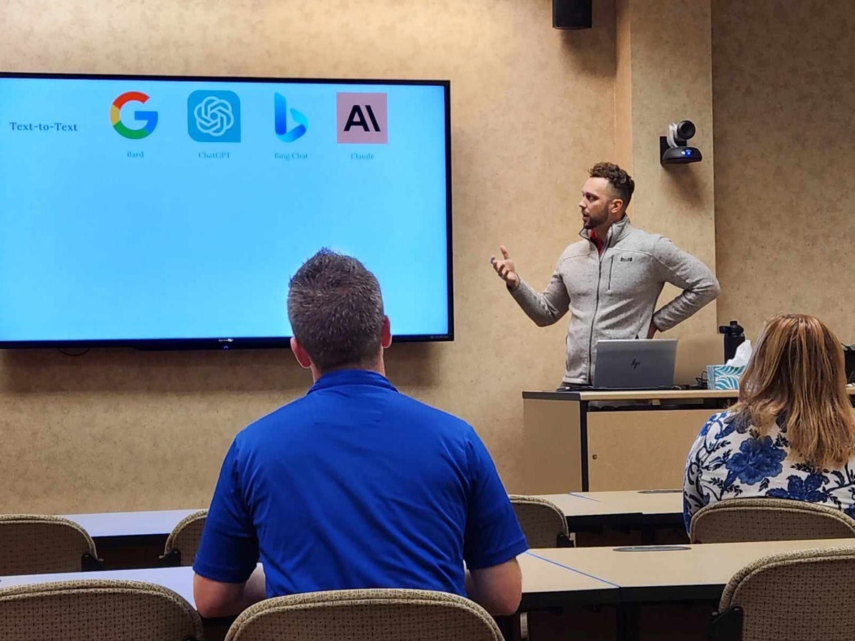 Wisconsin business leaders see AI's potential. Are companies ready? - WPR