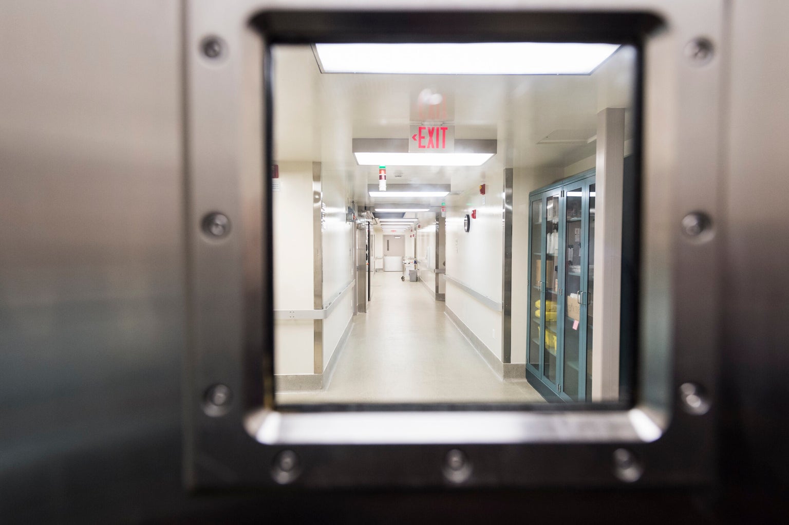 Under scrutiny, UW-Madison virus lab opens its doors - WPR