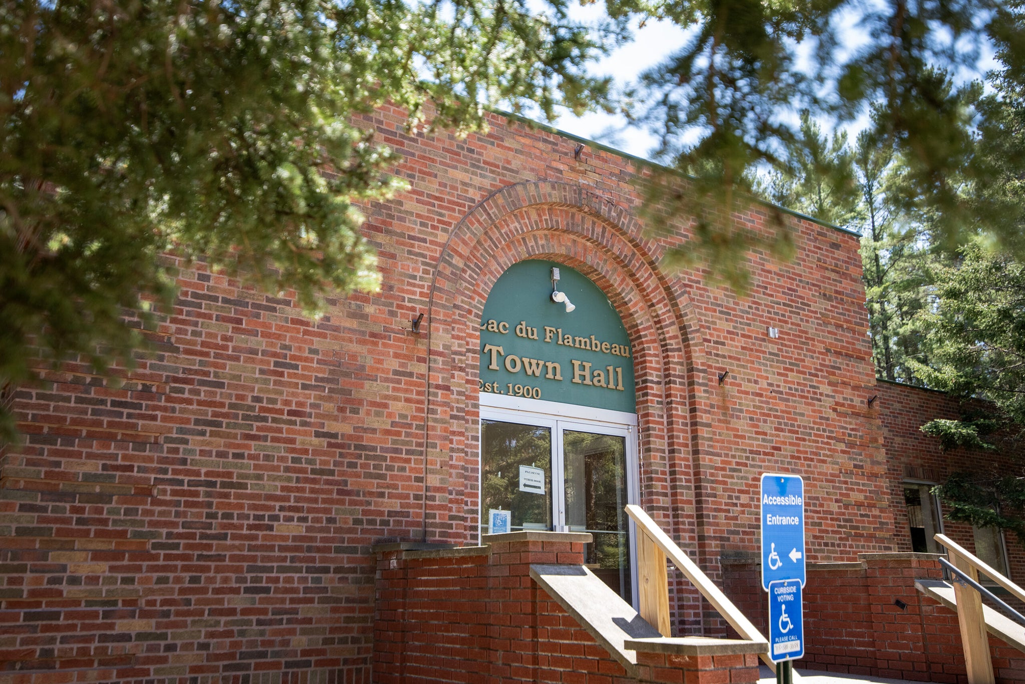 Lac du Flambeau tribe threatens road closures, contests access to more ...