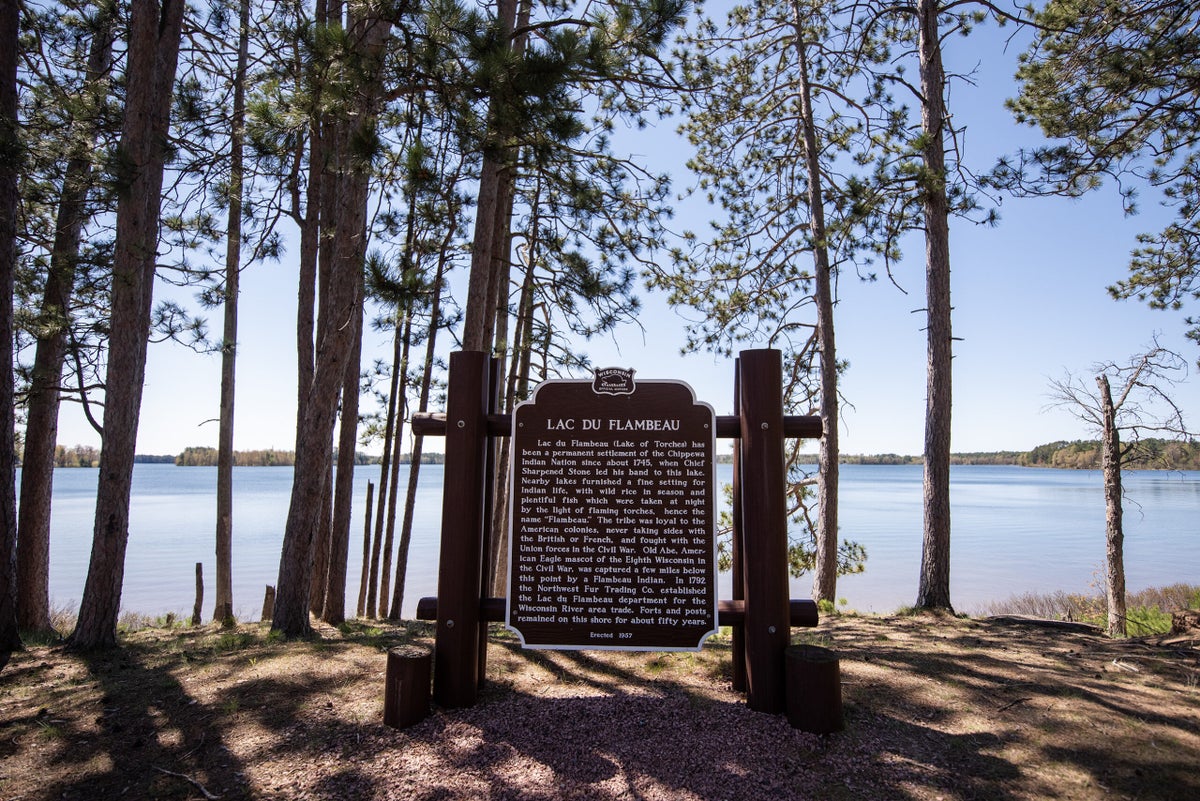 Tensions high in Lac du Flambeau as road dispute between tribe, town ...