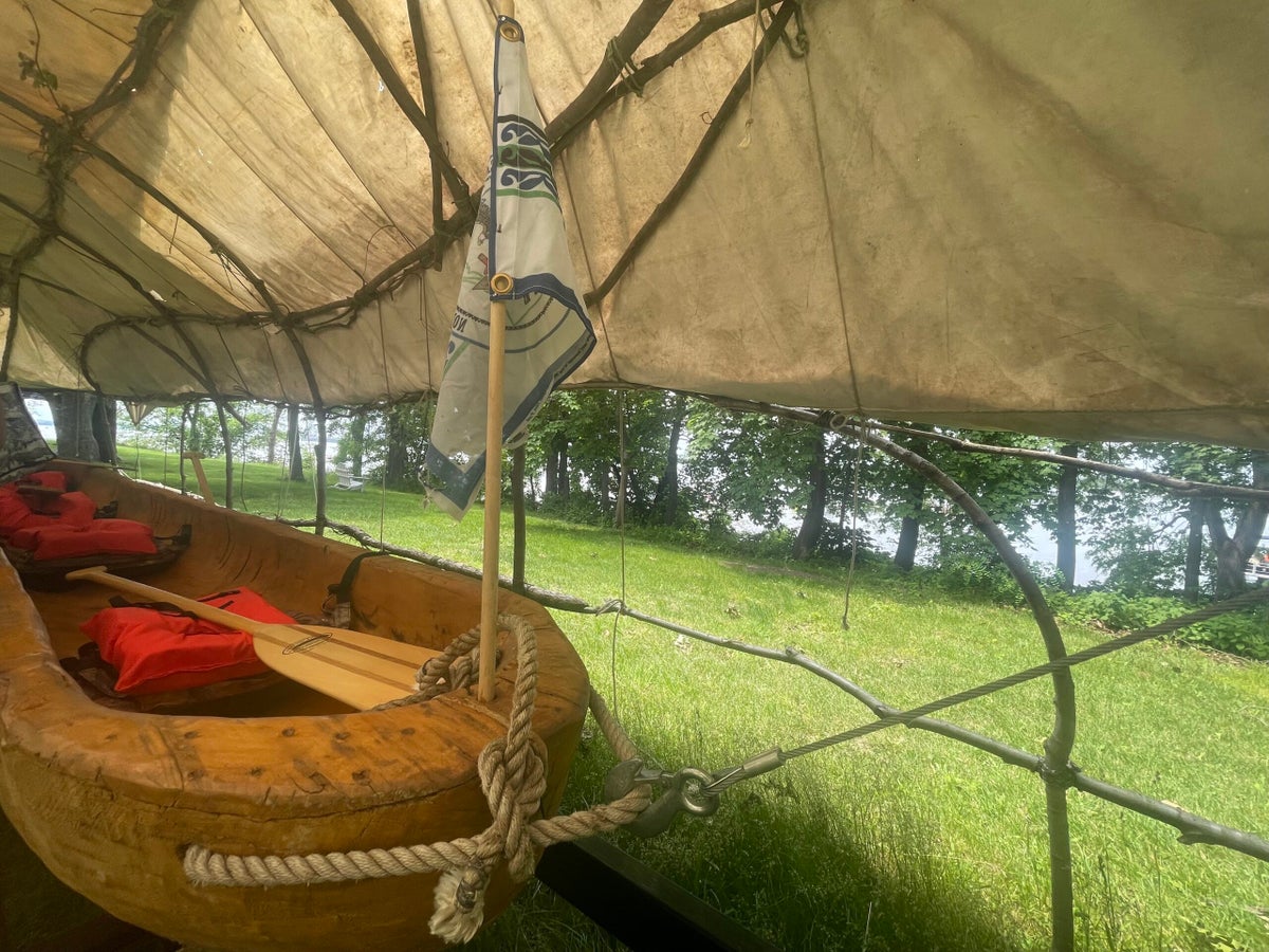 Paddlers complete dugout canoe voyage through ancestral Ho-Chunk ...
