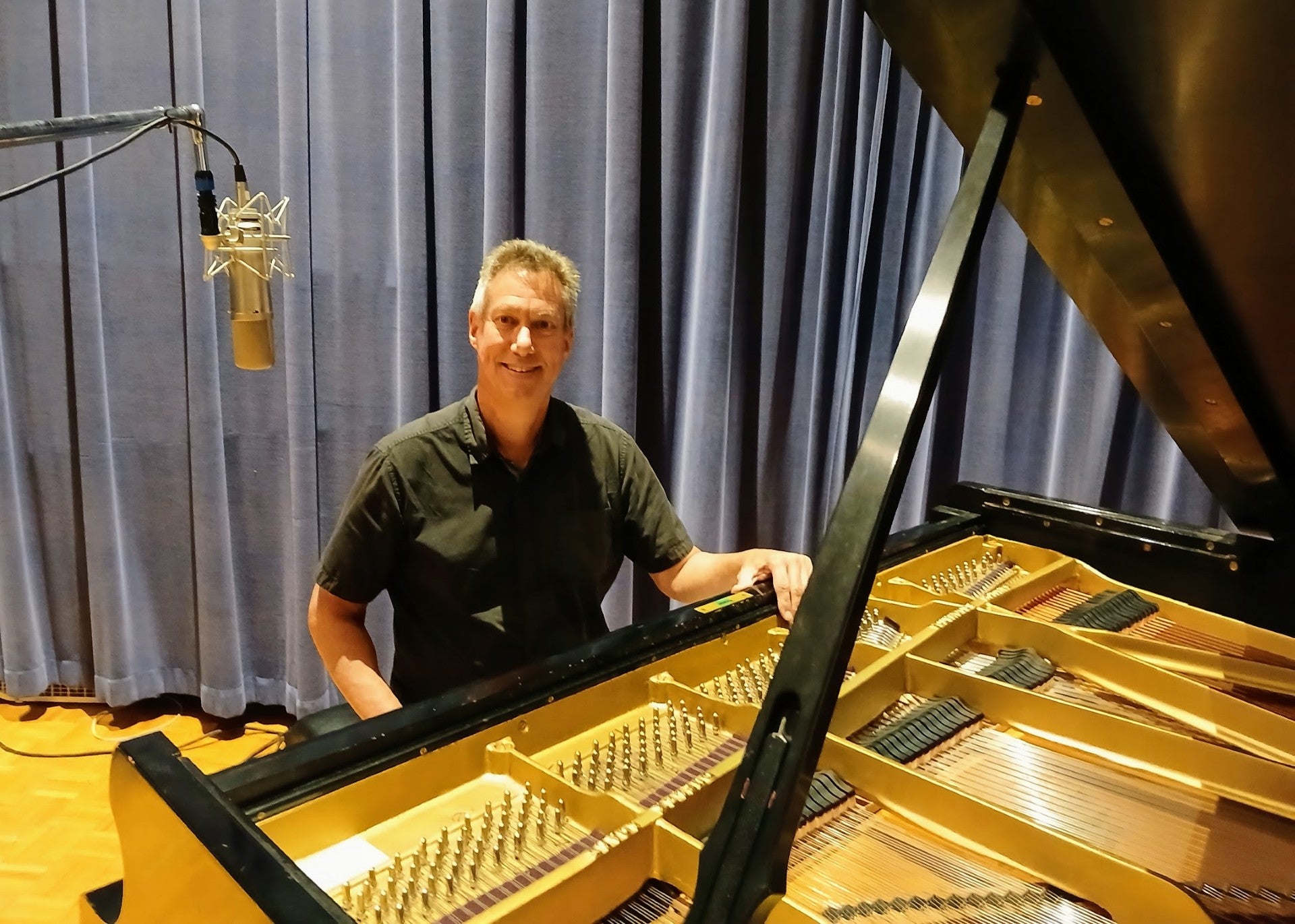 Pianist Mark Valenti - WPR