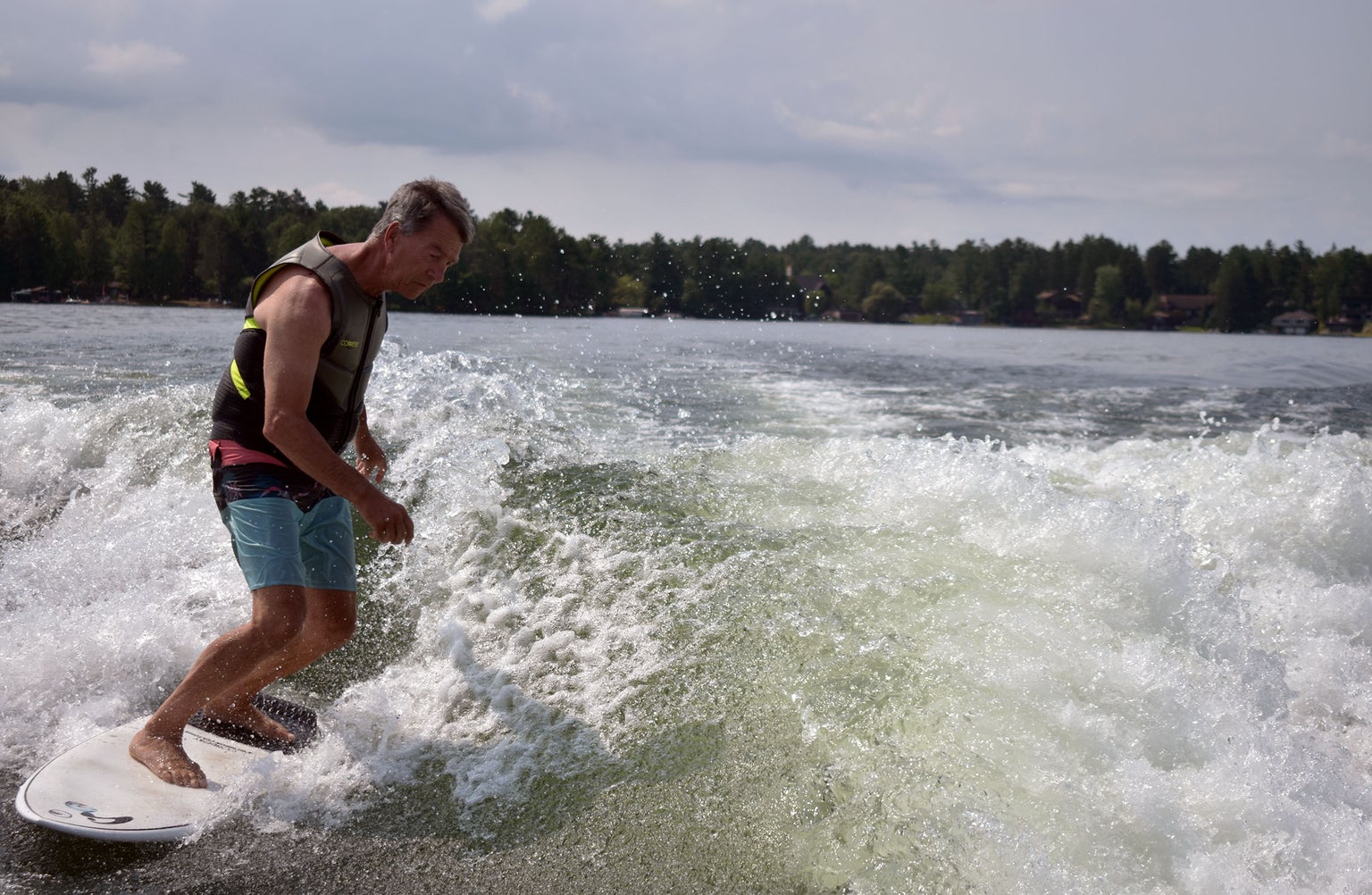 Wake boats are making waves on Wisconsin lakes. Not everyone is happy ...