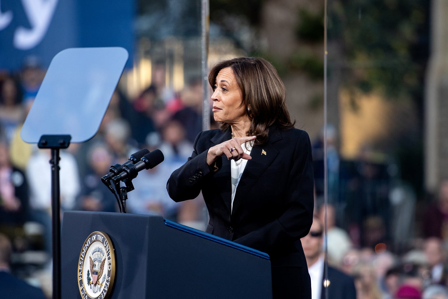 Kamala Harris, Liz Cheney slam Trump for Jan. 6 insurrection at Ripon ...