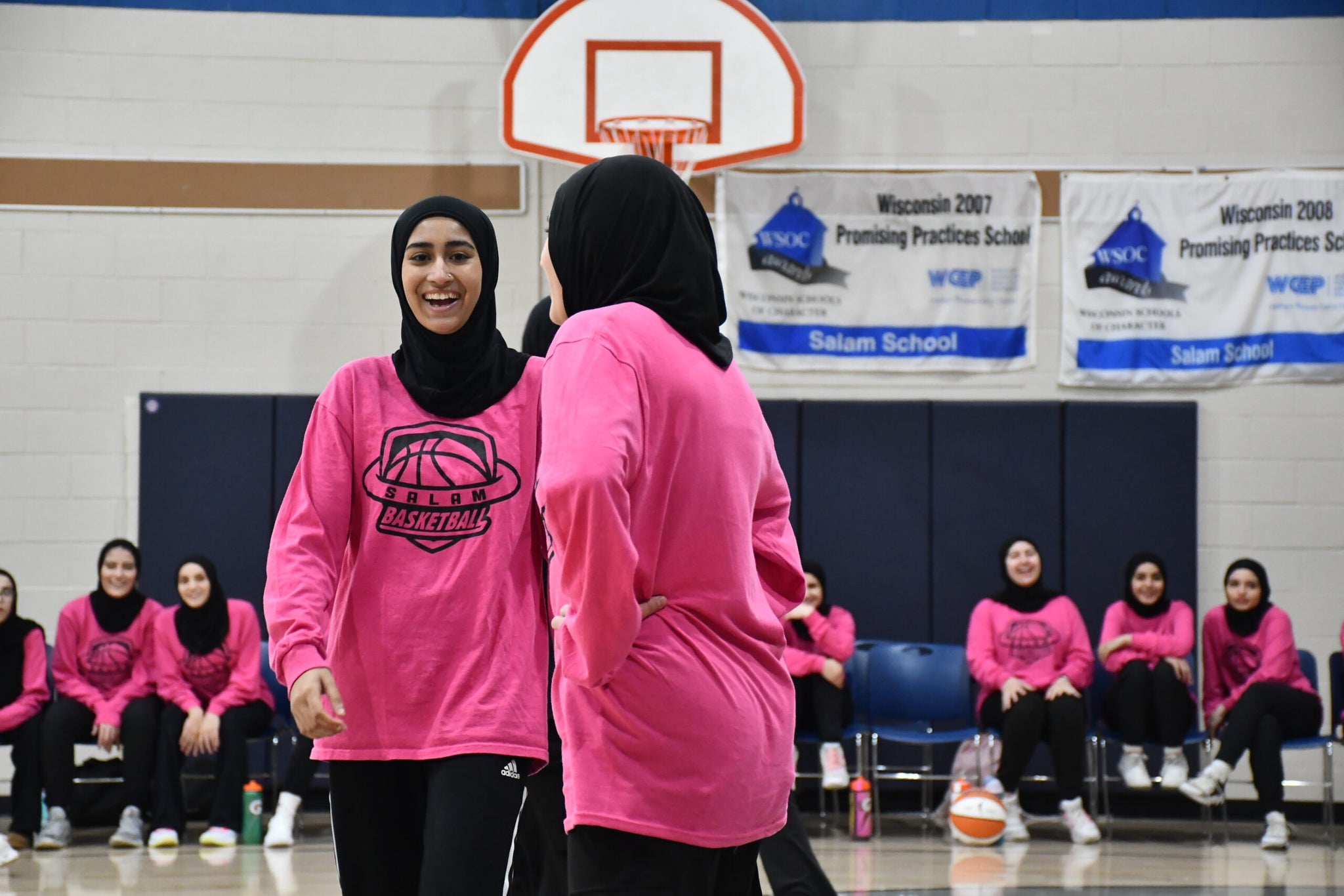 Slam dunk for Salam Stars: Milwaukee's all-Muslim girls basketball team ...