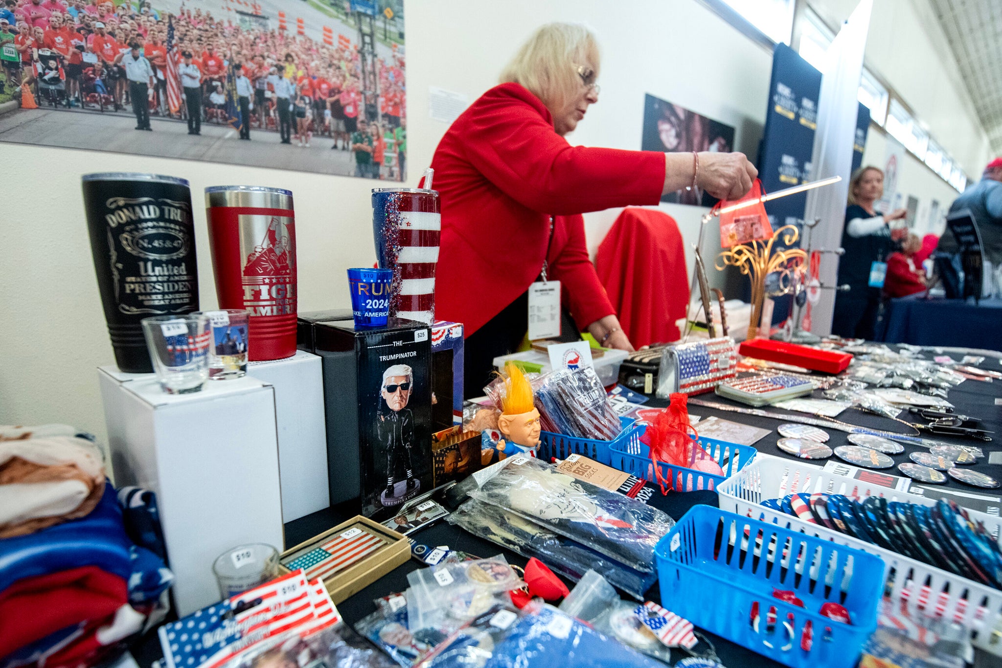 Wisconsin Republicans stress unity at state convention amid infighting ...