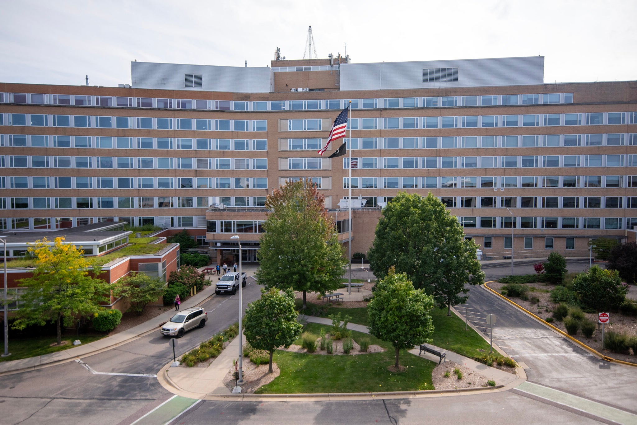 Report: Wisconsin VA hospitals face severe staffing shortages - WPR
