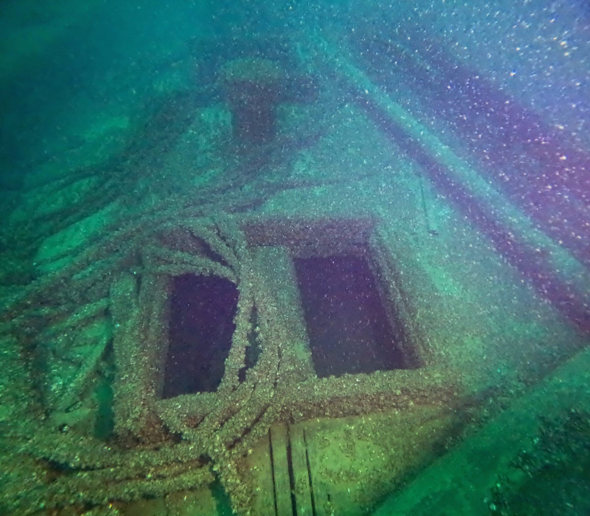 Citizen scientists discover wreck of Lake Michigan 'ghost ship' - WPR